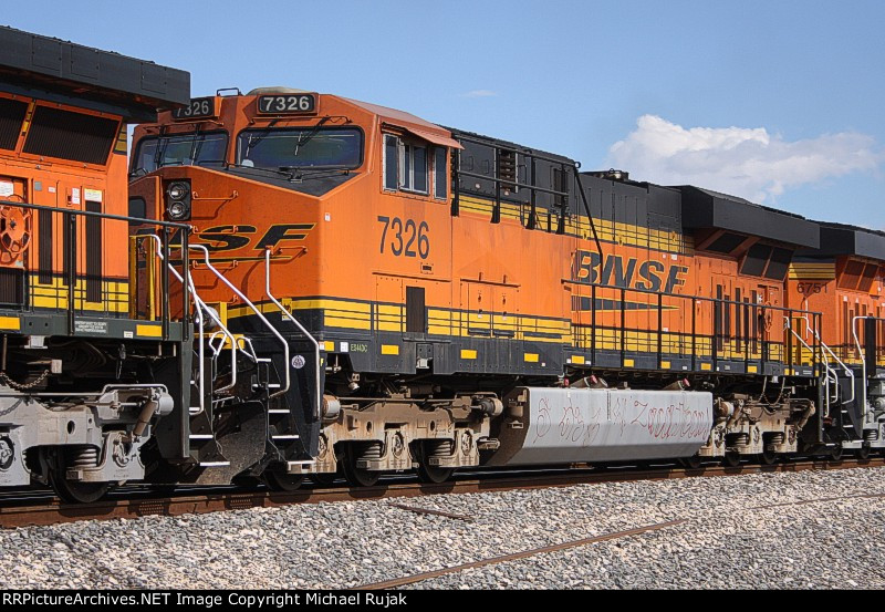 BNSF 7326